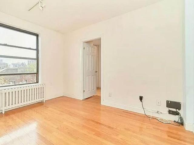 19 Commerce Street, New York, NY