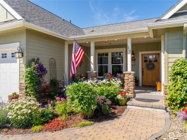 19 Cobb Court