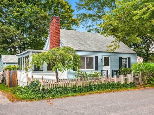 19 Cole St, Kittery, ME 03904