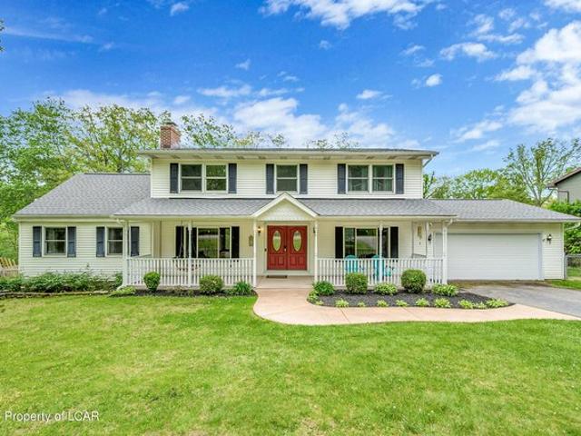 19 Colonels Ridge Rd, Mountain Top, PA 18707