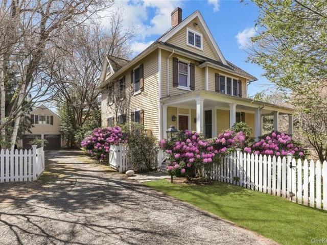19 Coprock Rd, Sleepy Hollow, NY 10591