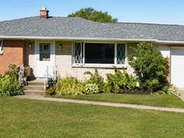 19 Cowing St, Depew, NY 14043