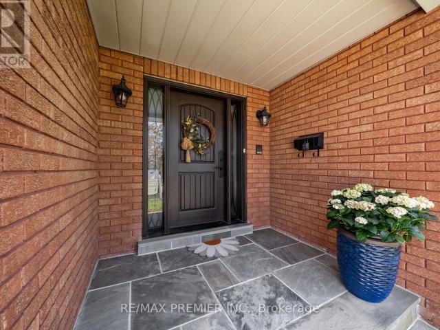 19 Claudia Avenue, Vaughan West Woodbridge, ON