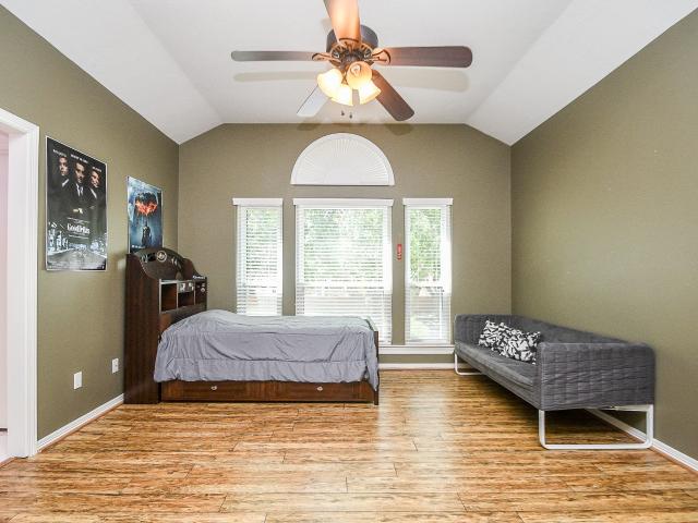 19 Clear Springs Ct, Sugar Land, TX 77479 | MLS #525380