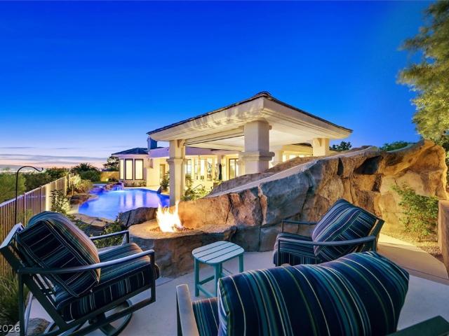 19 Club Vista Drive