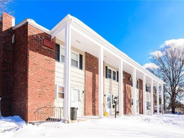 19 Crestview Dr Apt C, Westerly, RI 02891