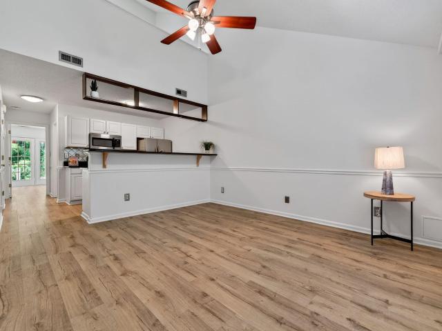 19 Crystal Oaks Court