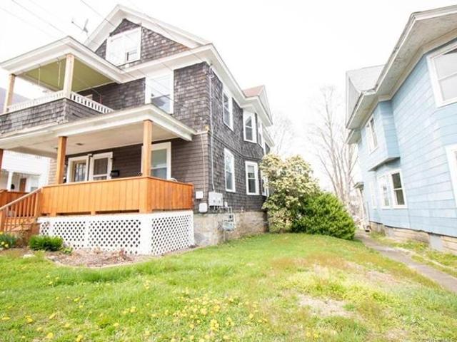19 Darrow St New London, CT 06320