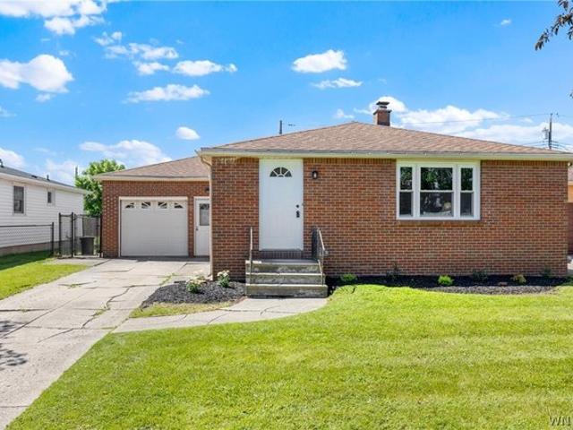19 Davidson Dr, Depew, NY 14043
