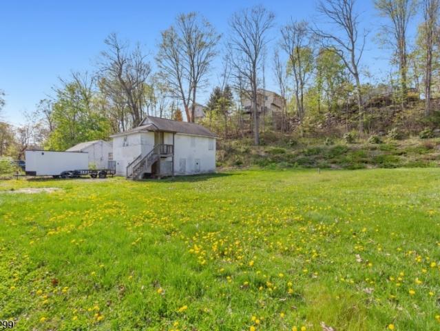 19 Dunham Rd