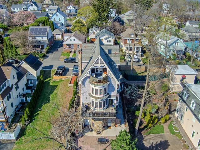 19 E Catherine Street
