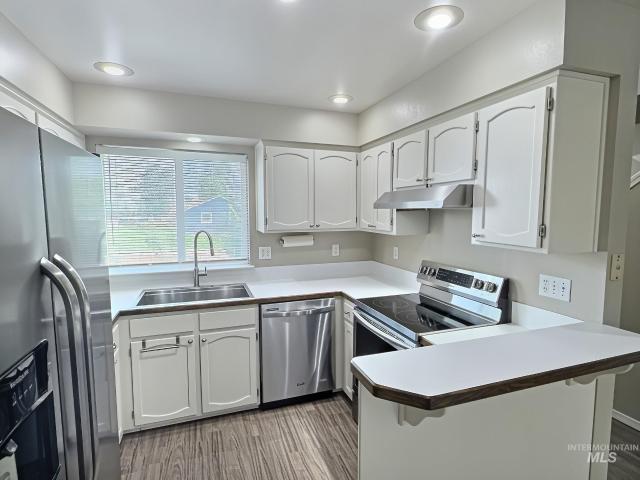 19 E King St