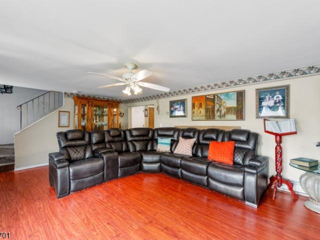 19 E Shore Rd