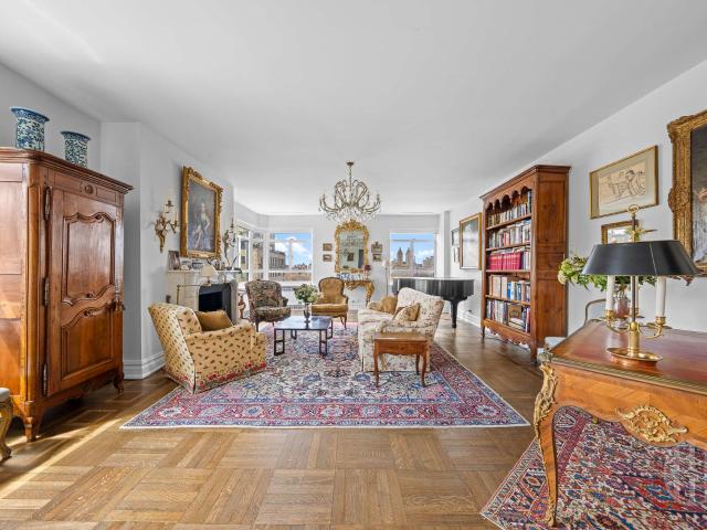 19 E 88th Street PHD