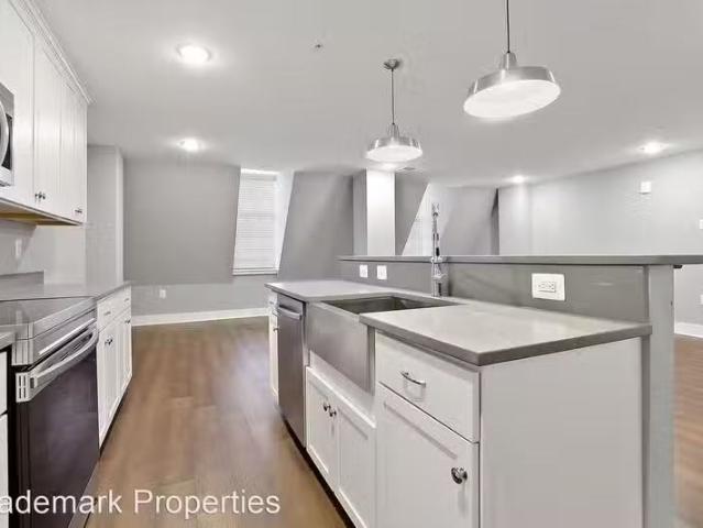 19 East fayette Street 501 19 East fayette Street