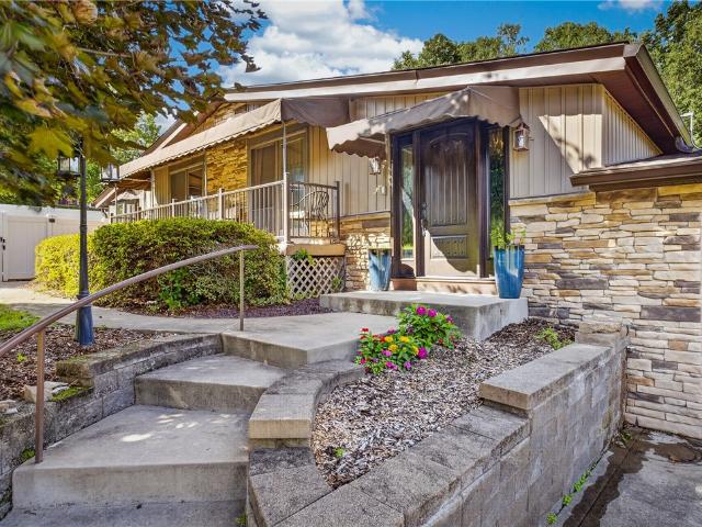 19 Ellen Dr