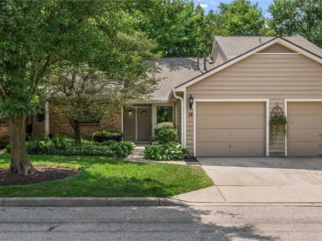 19 Evergreen Cir, Wyoming, OH 45215