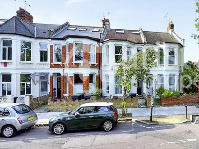 19 Falkland Road, London, N8 0QU, United Kingdom | Room for rent #128467242 | Rentberry