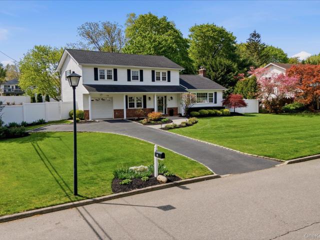 19 Foothill Ln, East Northport, NY 11731 | MLS #991659 | Compass