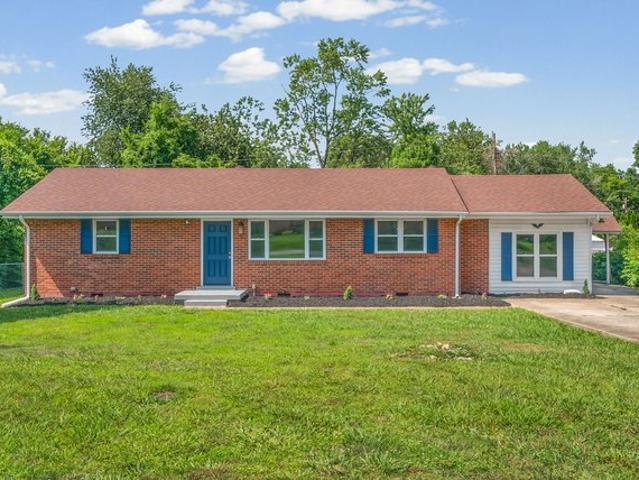 19 Gino Dr, Clarksville, TN 37042