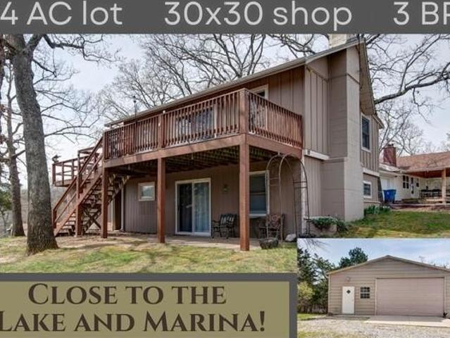 19 Golden Dr, Kimberling City, MO 65686