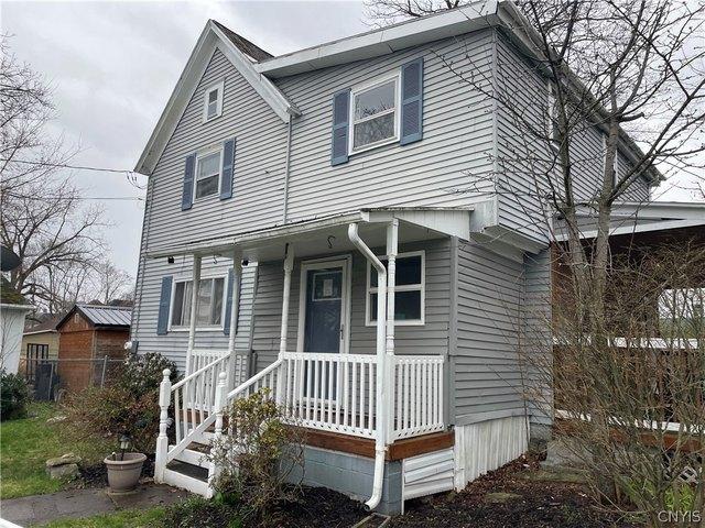 19 Grove Ave, Auburn, NY 13021