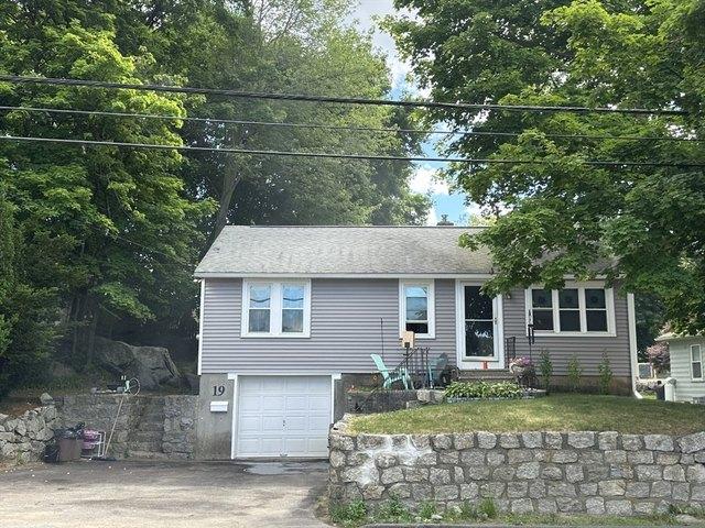 19 Granite St, Uxbridge, MA 01569