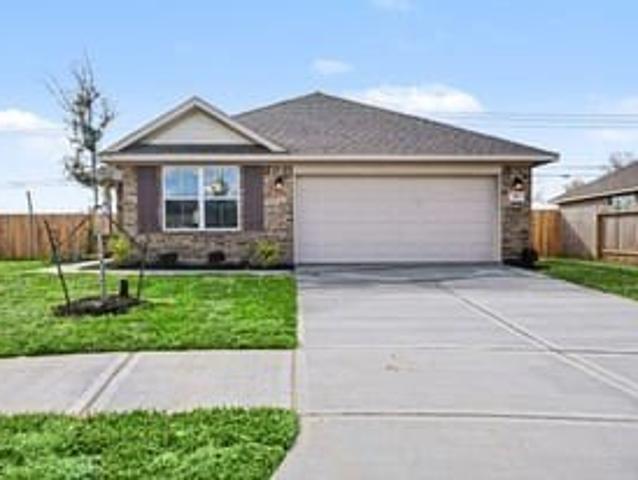 19 Green Briar Loop, Angleton, TX 77515