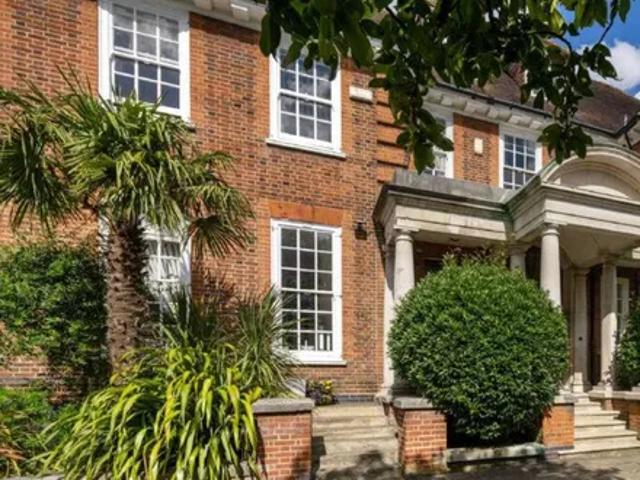 19 Greenaway Gardens, London, NW3 7DJ, United Kingdom | 3 bed apartment for rent #121565138 | Rentberry