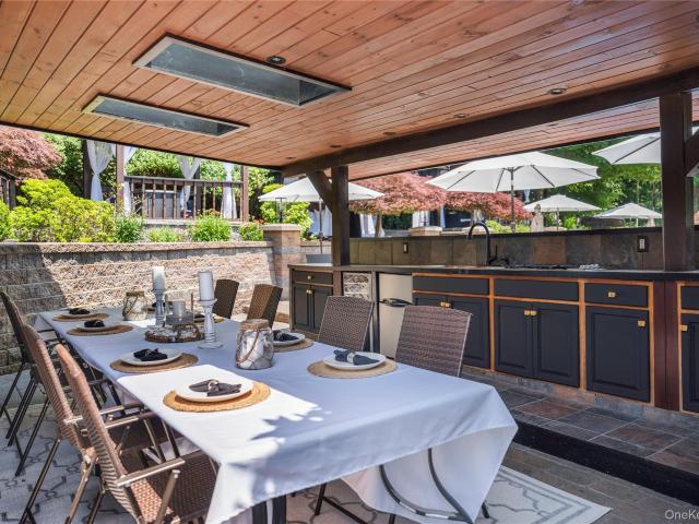 19 Greentree Ln, Chester, NY 10918 | MLS #988789