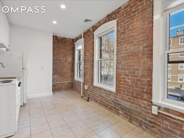 19 Harris St 4, Boston, MA