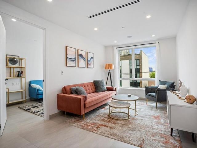 19 Hausman St Apt 3B, Brooklyn, NY 11222