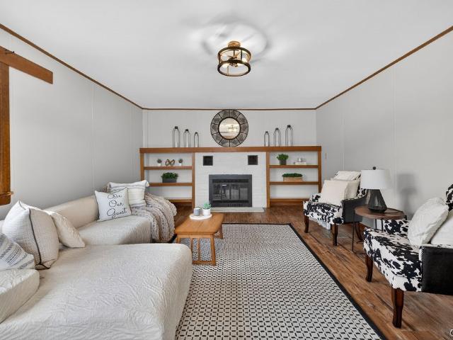 19 Hazelhurst Avenue
