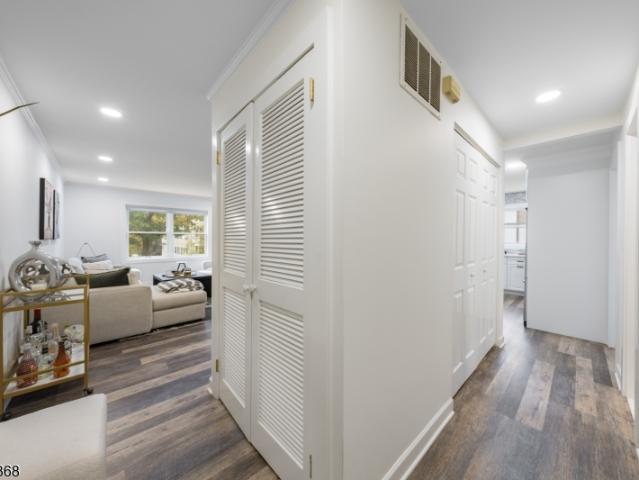 19 Heritage Dr, Chatham, NJ 07928 | MLS #4019 | Compass