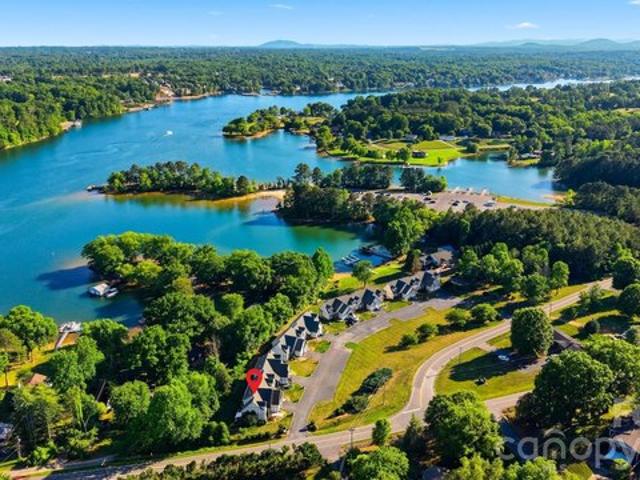 19 Heron Cove Loop Unit B, Hickory, NC 28601