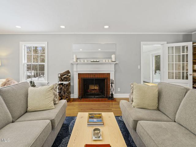 19 Hillcrest Drive