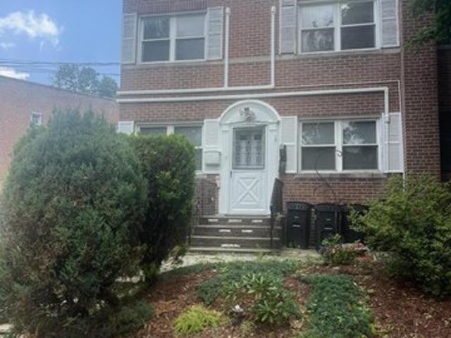 19 Hodges Pl, Staten Island, NY 10314