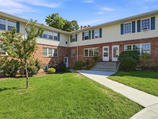 19 Huguenot St Apt 3, New Paltz, NY 12561