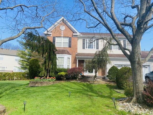 19 Hyde Park Dr, East Brunswick, NJ 08816