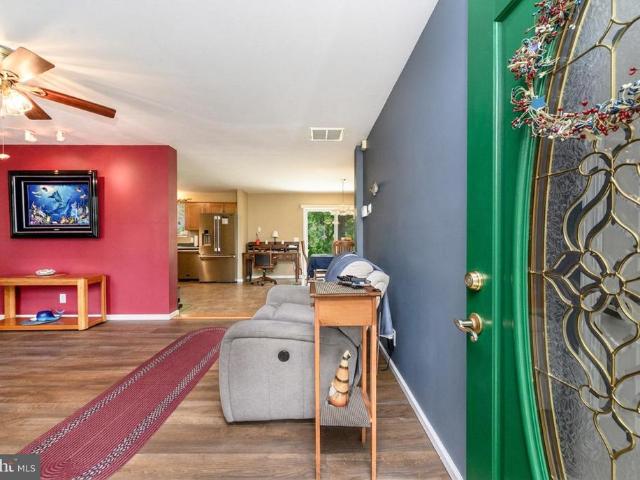 19 Indian Trail