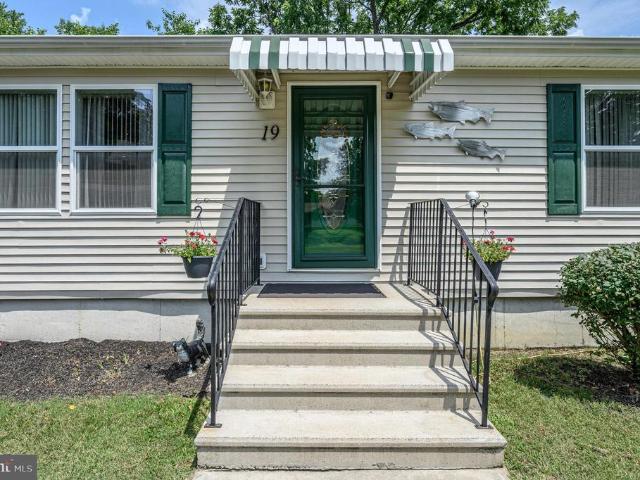 19 Indian Trail