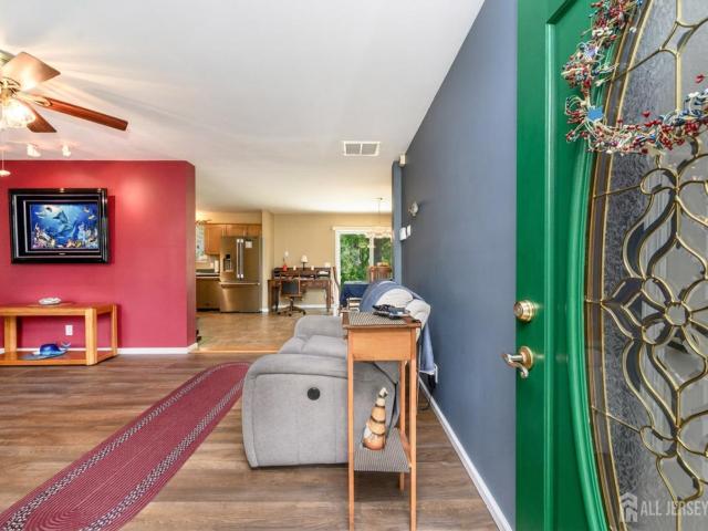 19 Indian Trail