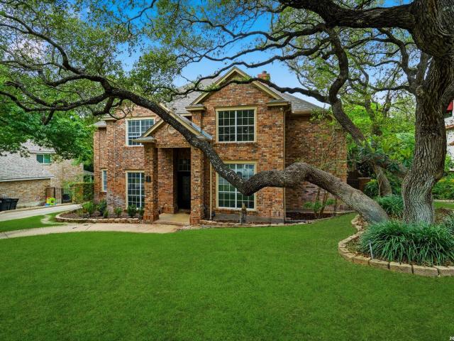 19 Inwood Manor, San Antonio, TX 78248 | MLS #1958 | Compass