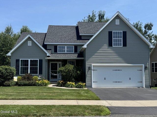 19 Ironwood St, Ballston Lake, NY 12019