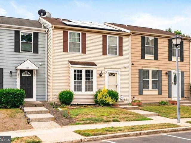 19 James Cubberly Ct, Hamilton, NJ 08610