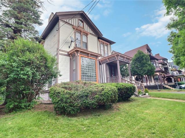 19 Jewett Place