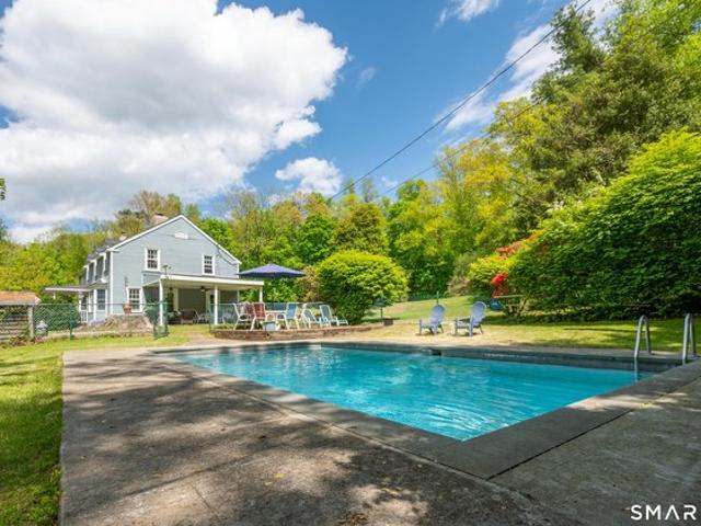 19 Junction Rd, Brookfield, CT 06804
