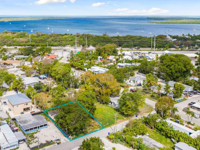19 Judy Pl, Key Largo, FL 33037 | Compass