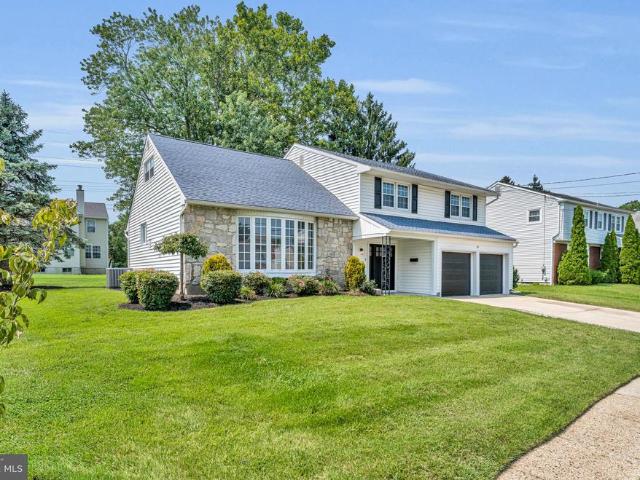 19 Kingsbridge Drive