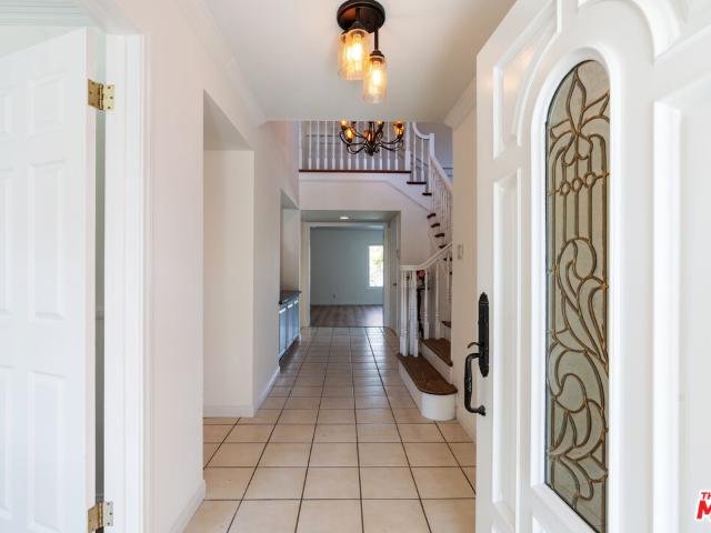 19 La Paz Ct, Simi Valley, CA 93065 | MLS #26663